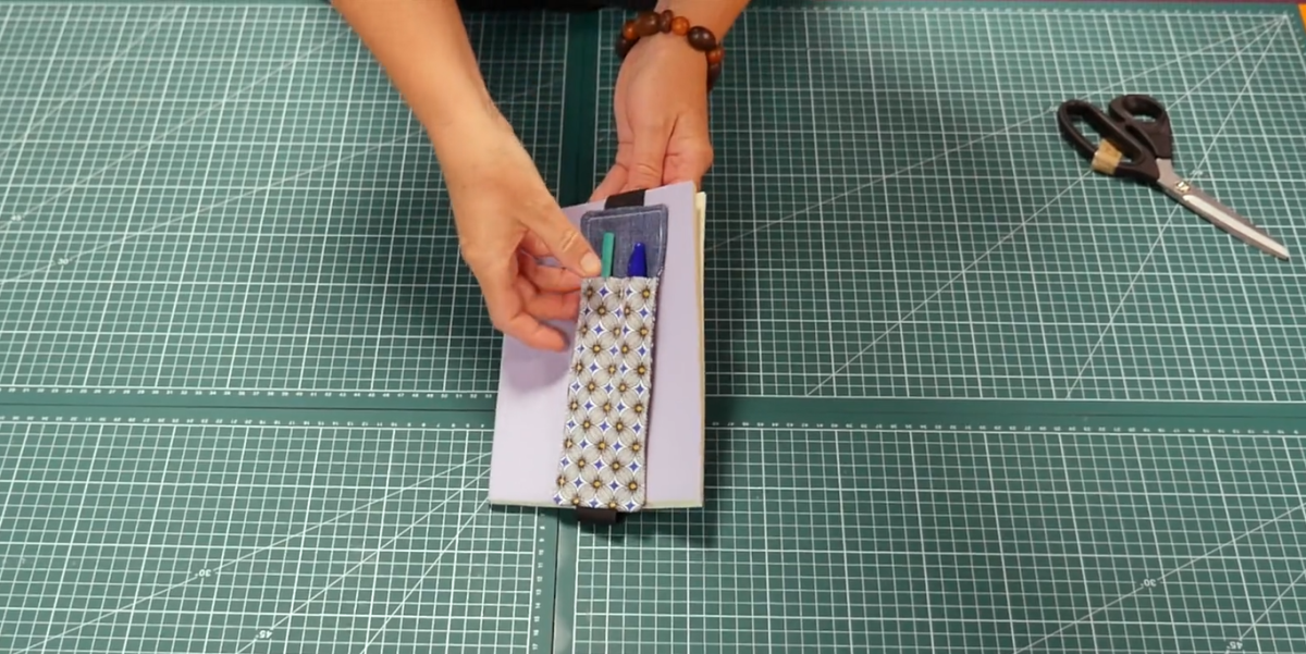 Fabriquer un porte stylo marque-page | Yakamedia